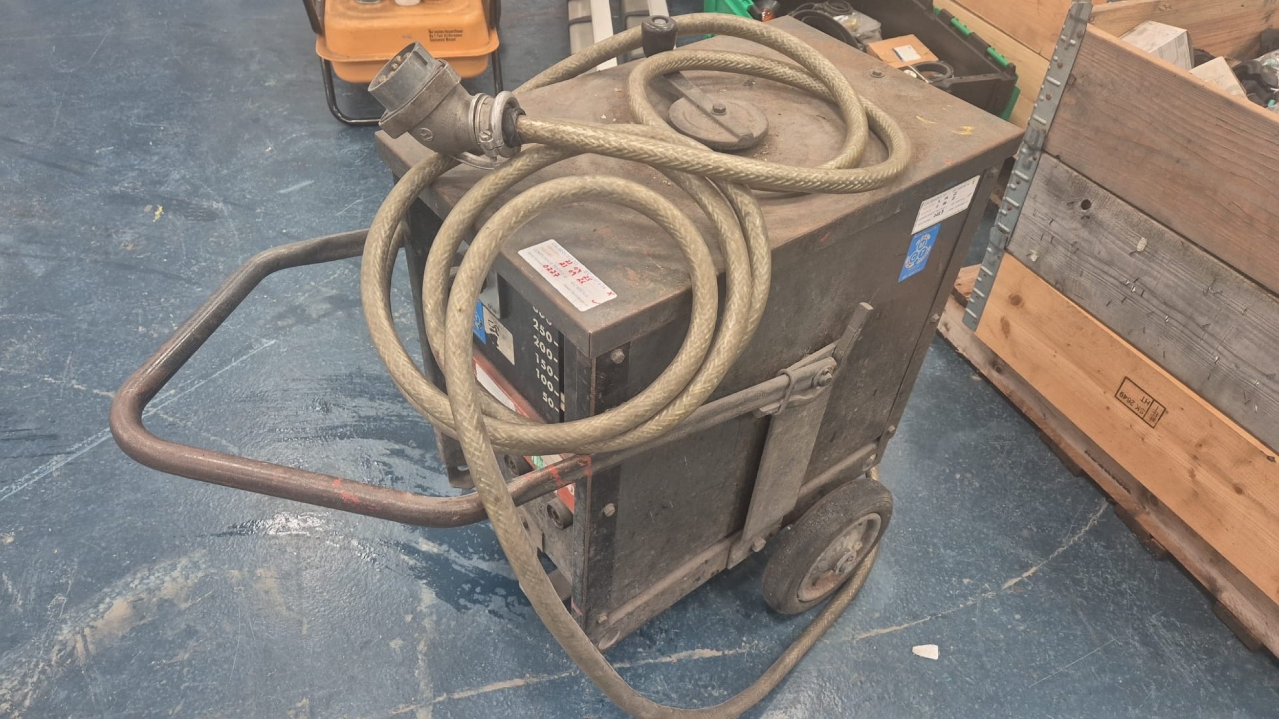BOC ARC WELDER (25972)
