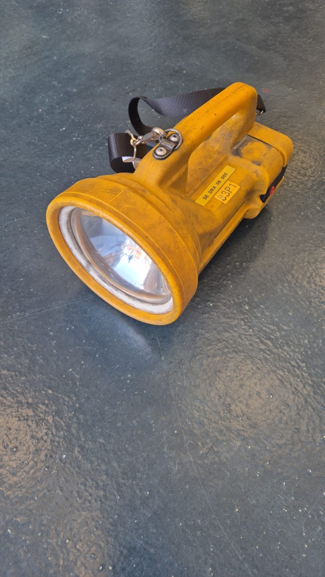 DRAGON DELTA 12V SEARCHLIGHT (NO CHARGER) (25765)